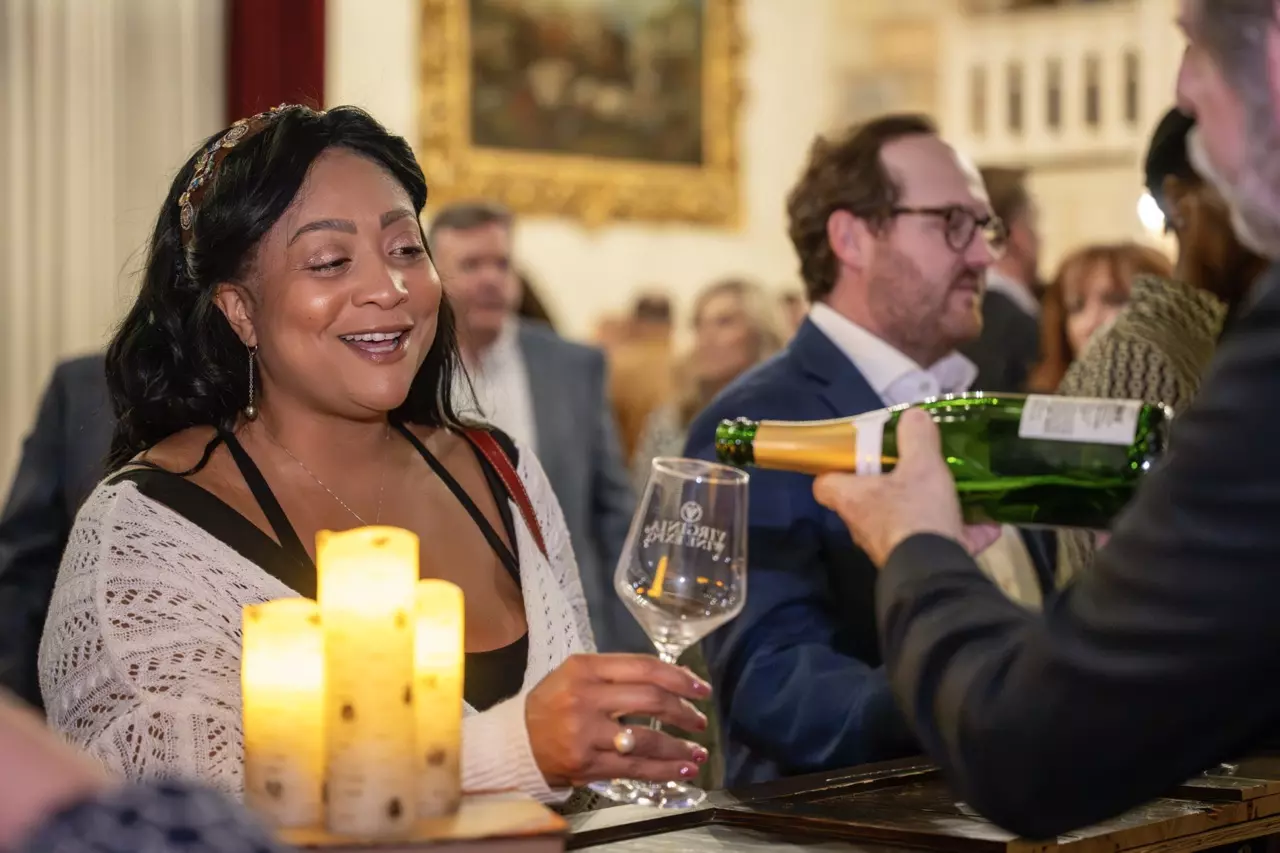 Sparkling & Champagne Celebration at Dover Hall. VIP/Early Walk-Around ...