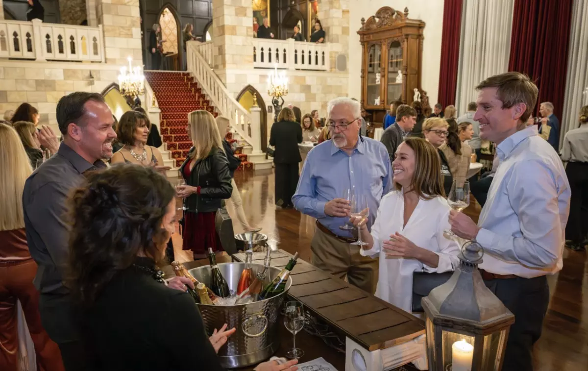 Sparkling & Champagne Celebration at Dover Hall. VIP/Early Walk-Around ...